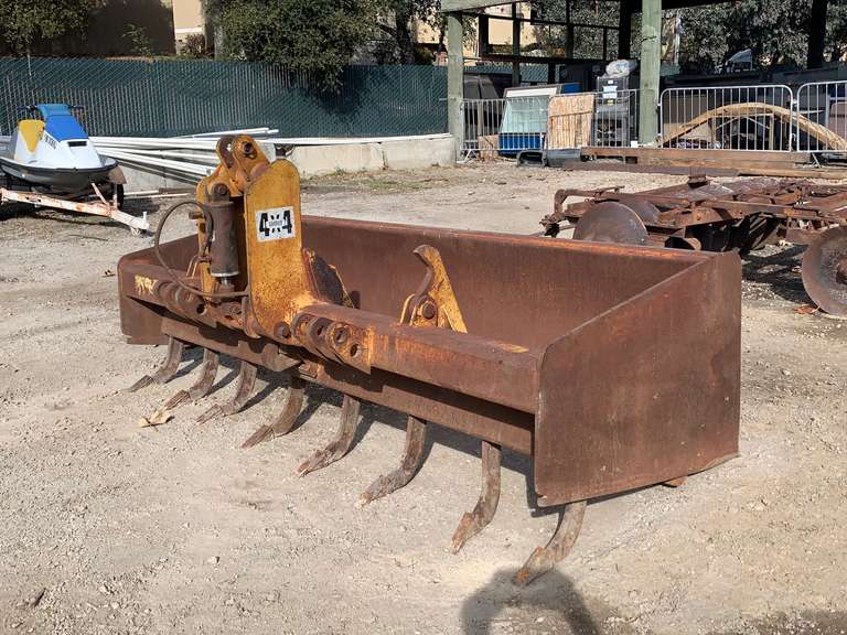 Gannon 7ft Box Scraper w/ Rippers - 777 Auction Company