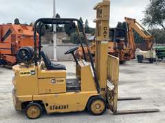 Cat T40B Forklift - 777 Auction Company