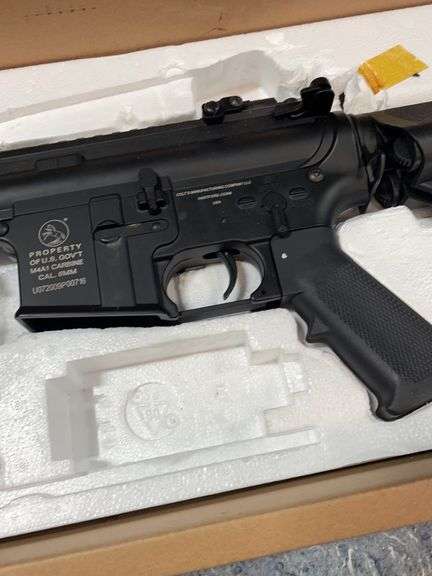 Colt Electric Powered BB Gun - 777 Auction Company