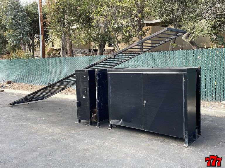 2 Vertical Pivot Gate Openers W/ One 16ft Gate - 777 Auction Company