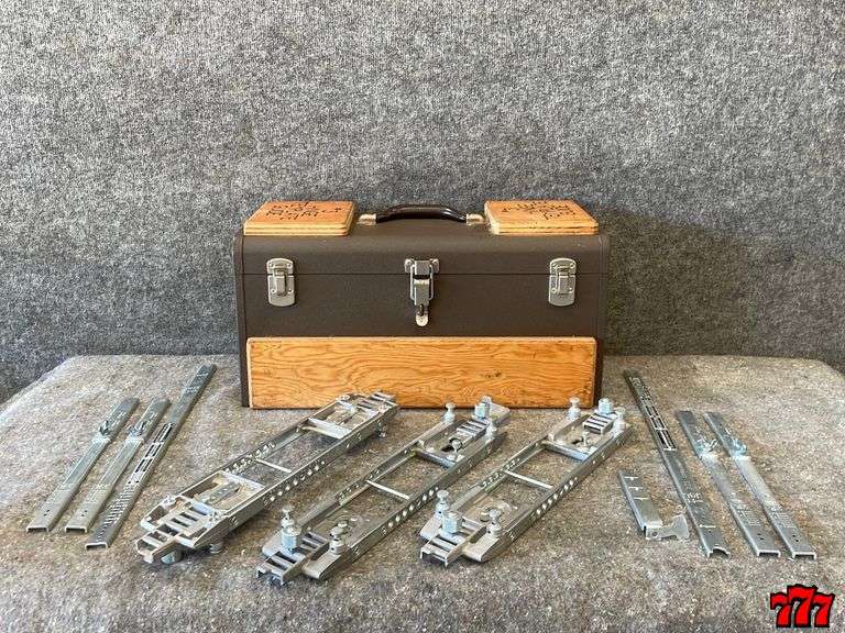 Bosch Door Jamb Hinge Template Kit W Case 777 Auction Company