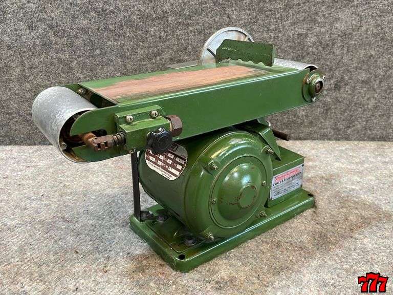Central Machinery 4” Belt Sander & 6” Disc Sander - 777 Auction Company