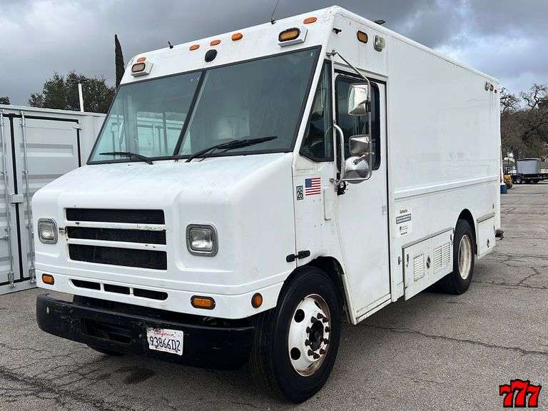 2005 Navistar Utilimaster Step Van Diesel - 777 Auction Company