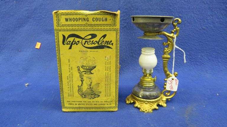 Vintage Vapo-Cresolene vaporizor in original box. Box missing top flap ...