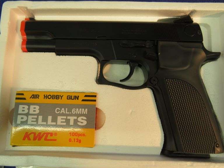 Airsoft style spring powered model 4525 B.B gun in good working ...