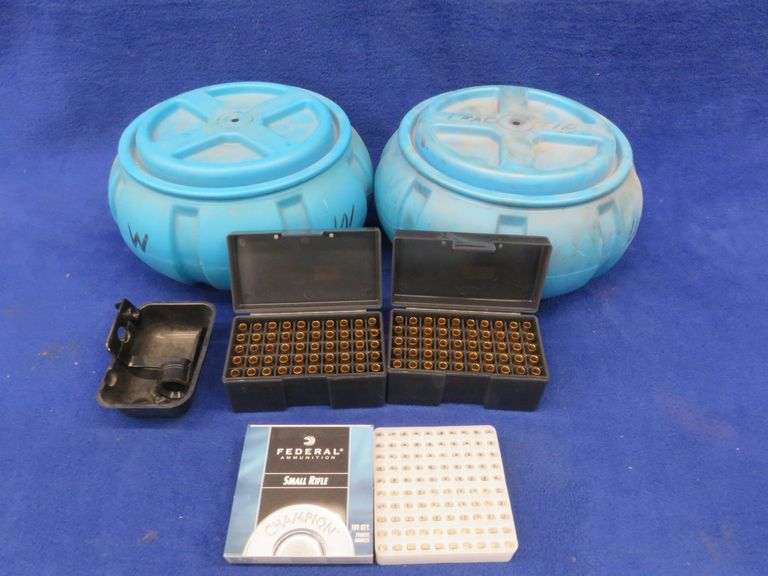 100 pieces of 221 Rem reloading brass in plastic storage boxes, 100 ...