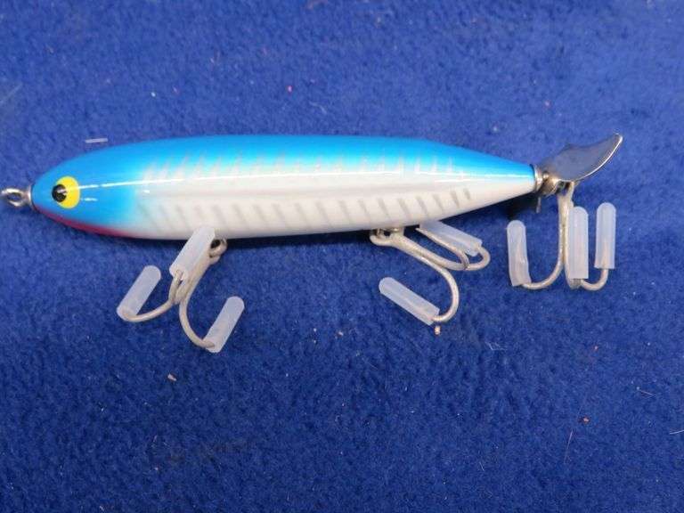 Vintage Luhr Jensen 4 1/4" wooden Bass Agitator fishing lure in ...