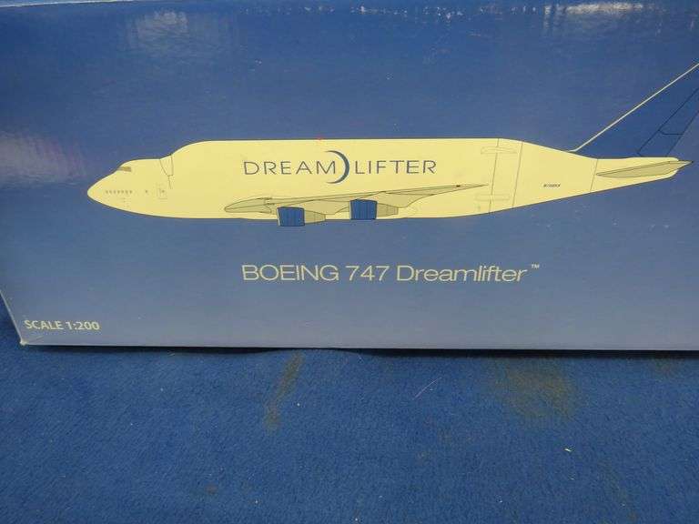 NIB Boeing 747 Dreamlifter die-cast metal snap together model airplane ...