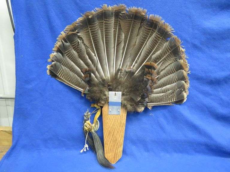 Turkey fan with beard mount - AAA Auction and Realty