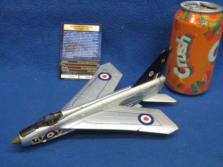 BAC Lightning F6 - XS921 die-cast metal model airplane partially ...