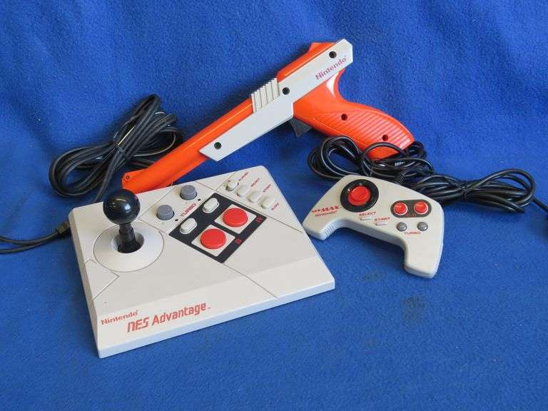 Nintendo Zapper, NES Advantage, and NES Max Controllers - AAA Auction ...