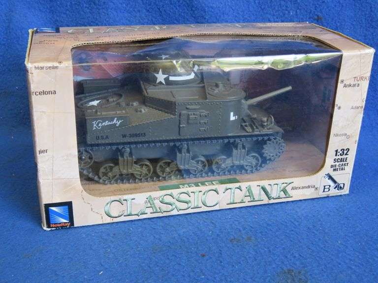 New Ray 1:32 M3 Lee Die-Cast Model Tank - AAA Auction and Realty