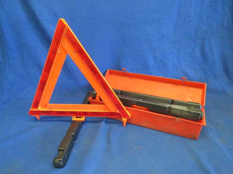 Peterson Emergency Road Triangle Markers - AAA Auction and Realty