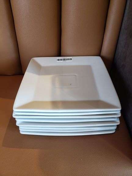 (8) 12" square plates - Ascent Auction