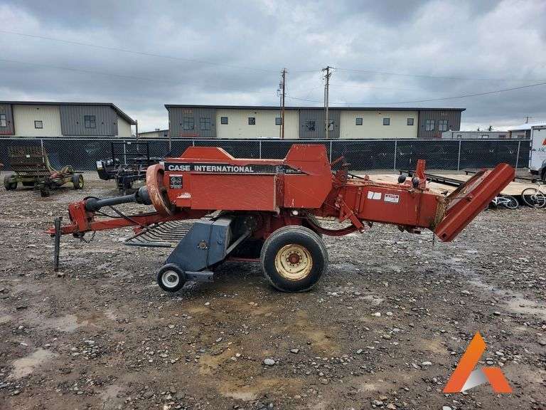 Case 8555 Small Square Baler - Ascent Auction