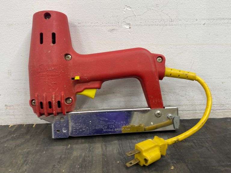 Arrow electromatic electric staple gun model ET-50. 1b - Lil Dusty Online Auctions - All Estate ...