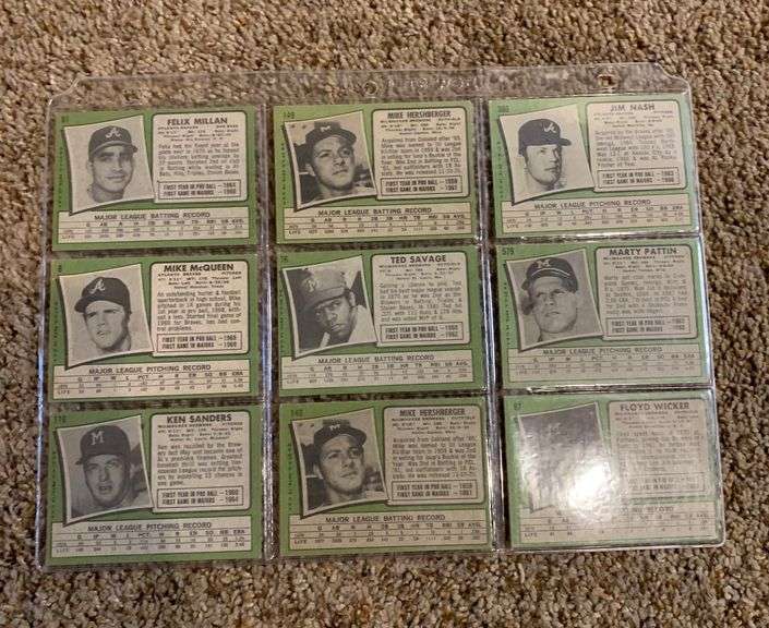 Lot of Vintage 1971 Topps Baseball cards. All in excellent condition-only one card has a crease ...
