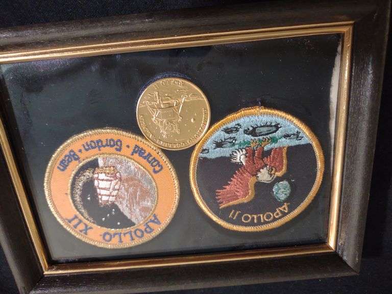 ,2 Apollo patches and a token in a frame - Lil Dusty Online Auctions ...