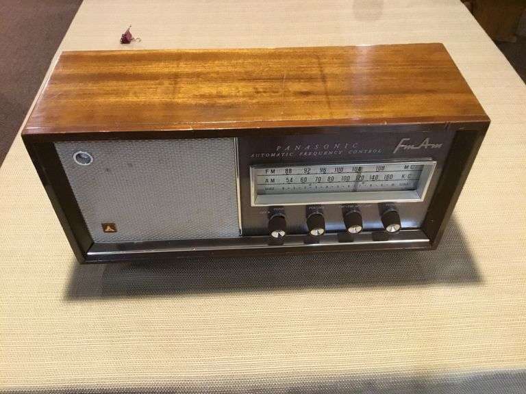 Panasonic Radio - Lil Dusty Online Auctions - All Estate Services, LLC