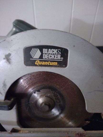 Black&Decker Quantum saw - Lil Dusty Online Auctions - All Estate ...