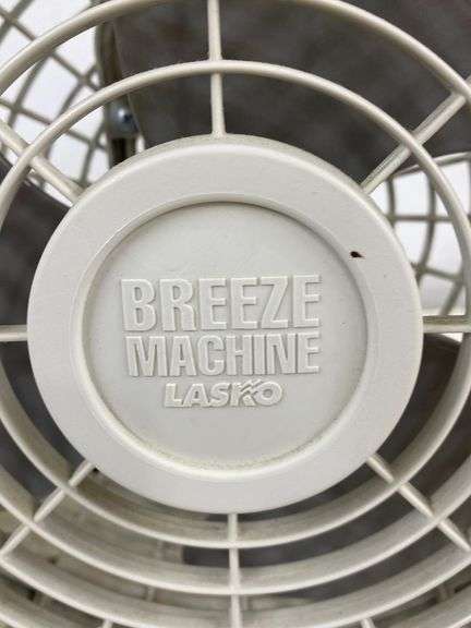 Lasko Breeze Machine tabletop fan, works. 1b - Lil Dusty Online ...