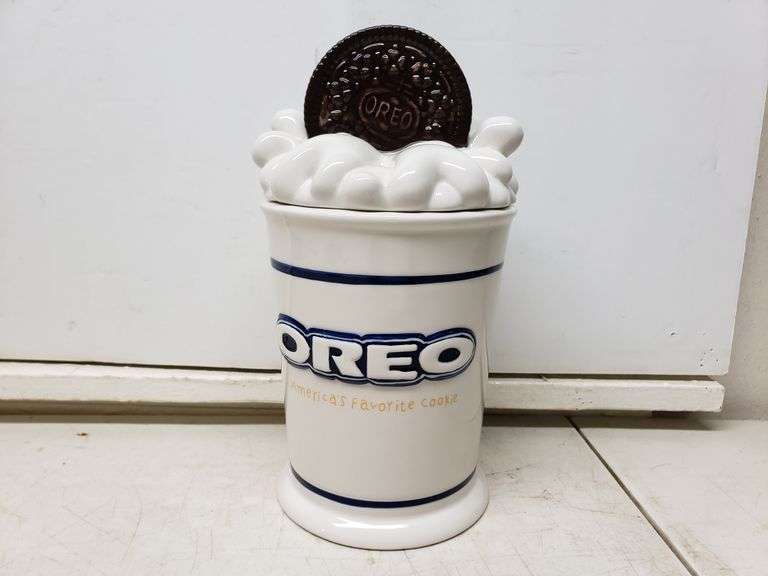 Oreo Cookie Jar - Lil Dusty Online Auctions - All Estate Services, LLC