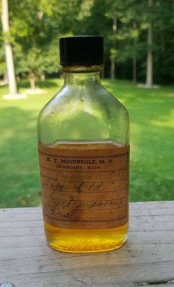 Antique Label-Rite 4 oz Medicine Bottle - Dr. K.T. McGunegle M.D ...