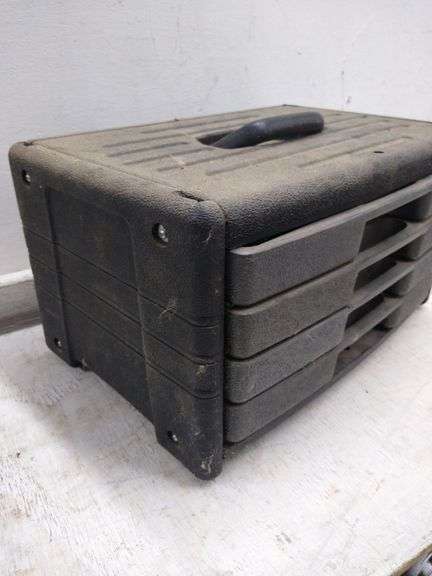 Plastic tool cabinet 4 drawers with some tools.6d - Lil Dusty Online ...