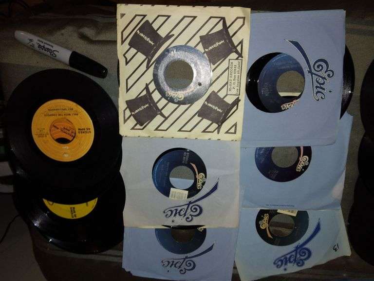 Lot of 13 Epic records, and 14 Decca Records , artists include Bing ...