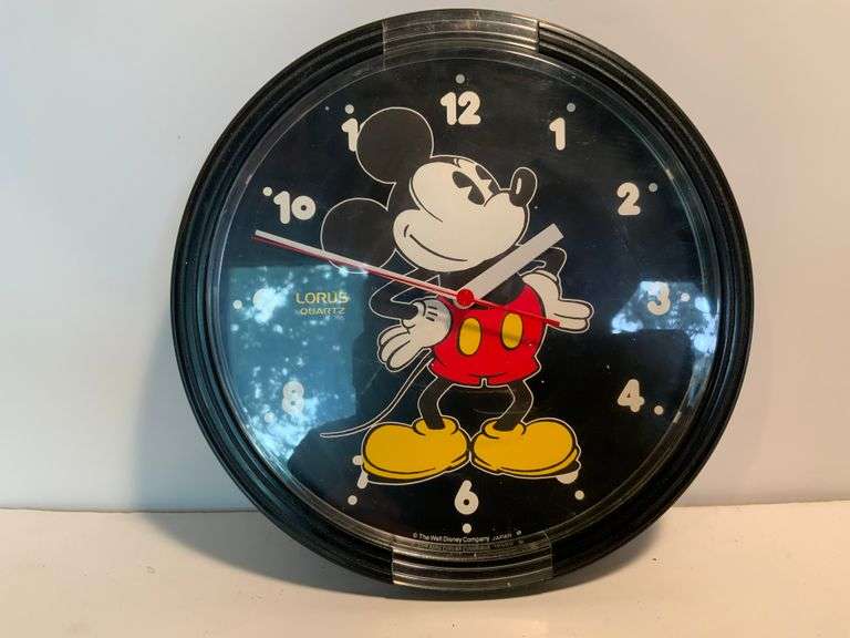 Vtg Walt Disney Mickey Mouse Wall Clock Lorus Quartz Japan 10 1/2 ...