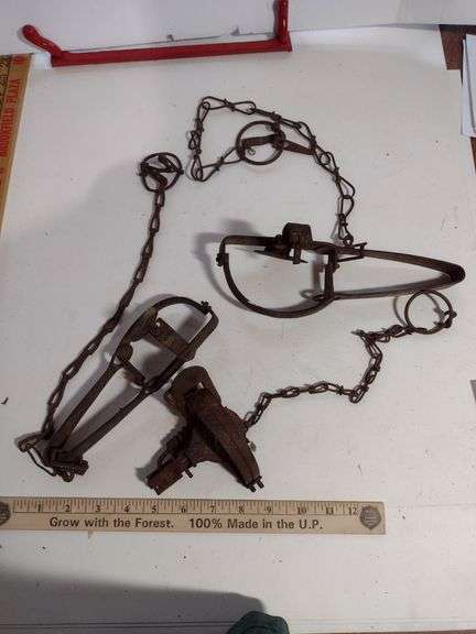 3 antique metal hunting traps - Lil Dusty Online Auctions - All Estate ...