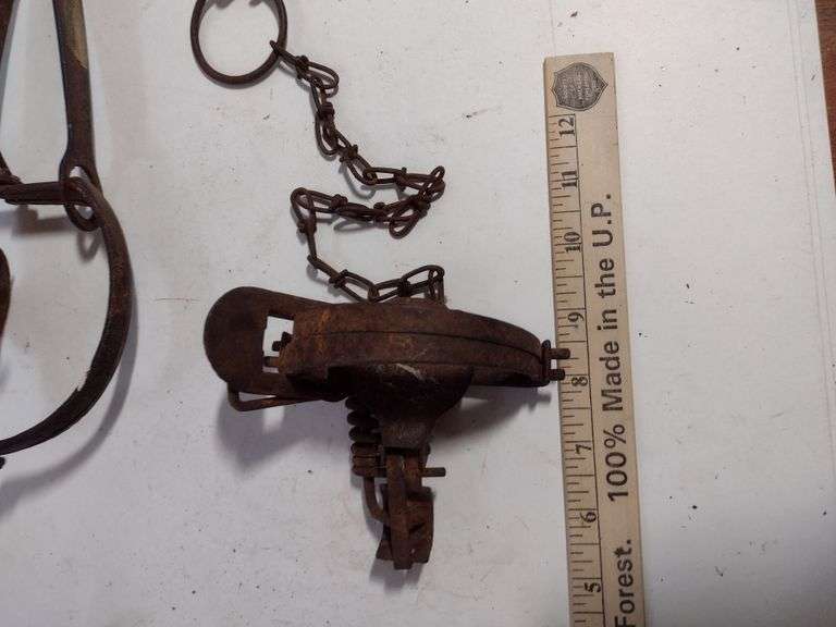 3 antique metal hunting traps - Lil Dusty Online Auctions - All Estate ...