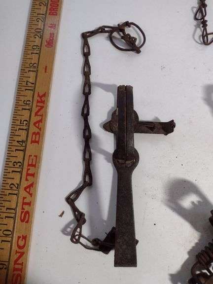 3 antique metal hunting traps - Lil Dusty Online Auctions - All Estate ...