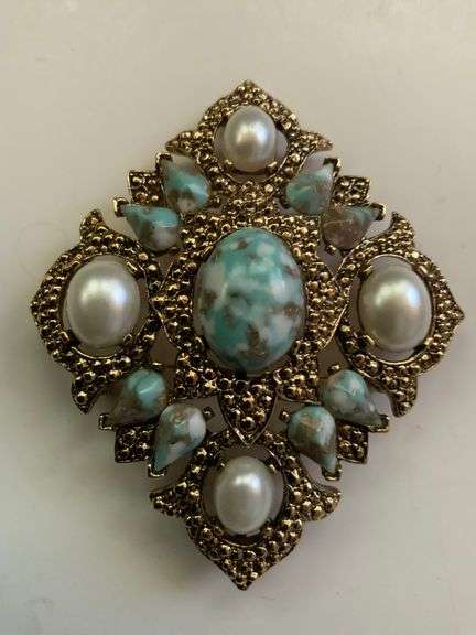 VTG SARAH COVENTRY 3" Diamond-Shape Goldtone Turquoise Pearl ...