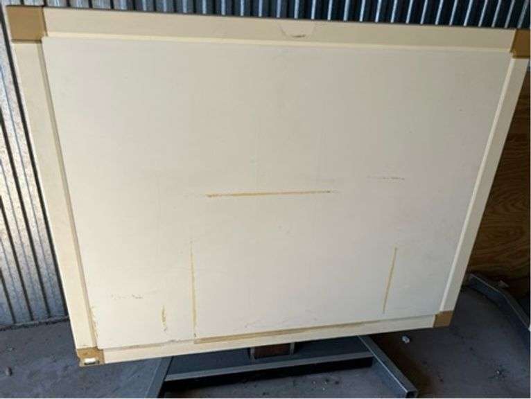 MOTORIZED DRAFTING TABLE Auctioneer Express MOTORIZED DRAFTING TABLE Auctioneer Express