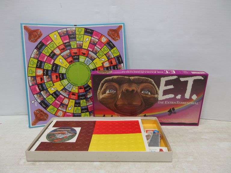 1982 E.T. Board Game - Albrecht Auction Service