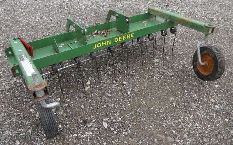 John Deere Pull-Behind Rake for Tractor - Albrecht Auction Service