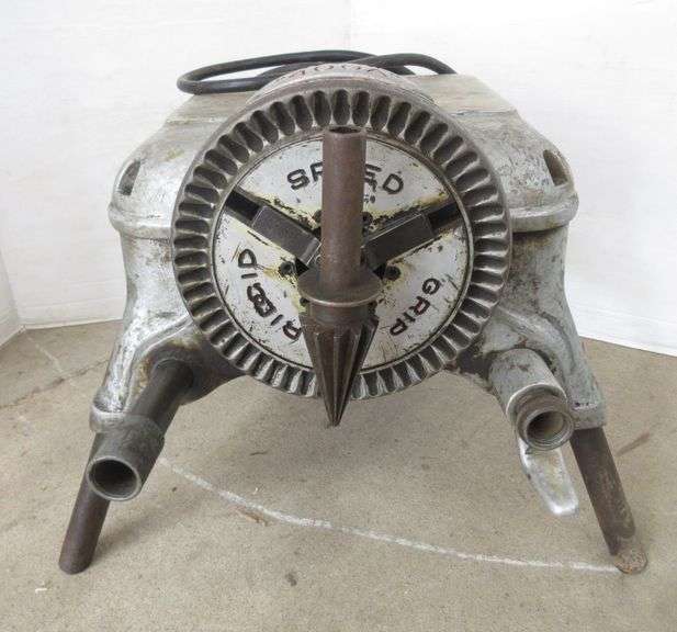 Ridgid 400A Speed Grip Power Vise For Threading Pipe - Albrecht Auction ...