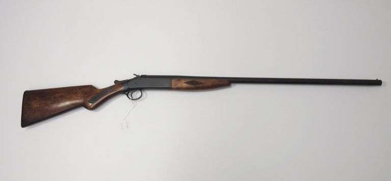 Triumph 12-Gauge Single-Shot Shotgun - Albrecht Auction Service