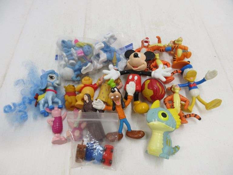 (5) Smurfs, (5) Tony The Tigers, (2) Pooh Bears, (2) Piglets, Mickey ...