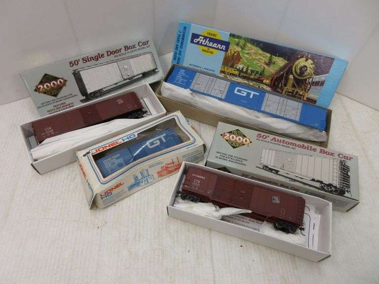 (4) Grand Trunk Western HO Scale Model Kits - Albrecht Auction Service