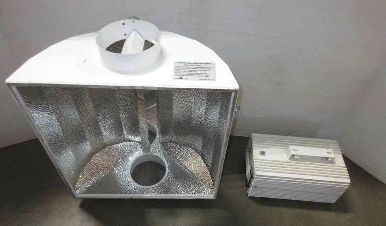 1000W Hood, and Ballast - Albrecht Auction Service