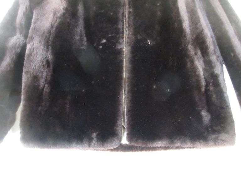 Ladies Fur Coat, Tag States: Fur Label Authority, Consumer Protection ...