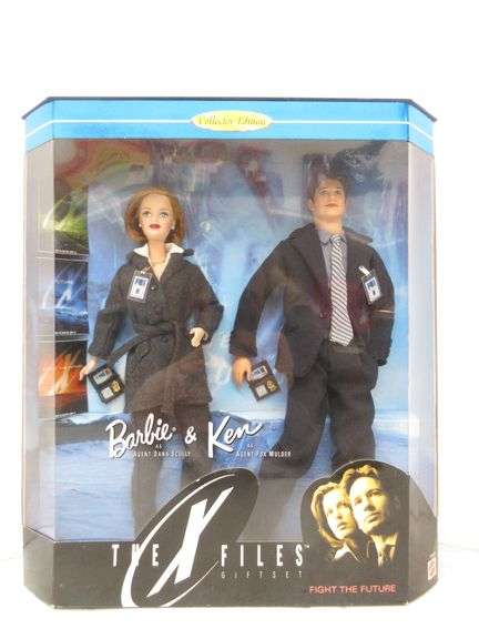 1998 The X Files Gift Set Barbie as Agent Dana Scully and Ken as Agent ...