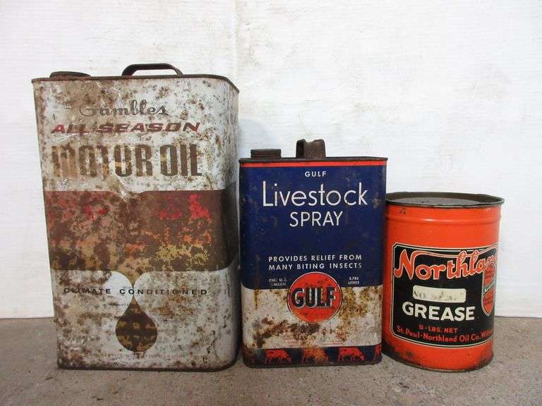 Gulf Spray Can with Northland Grease Can and Two-Gallon Can - Albrecht ...