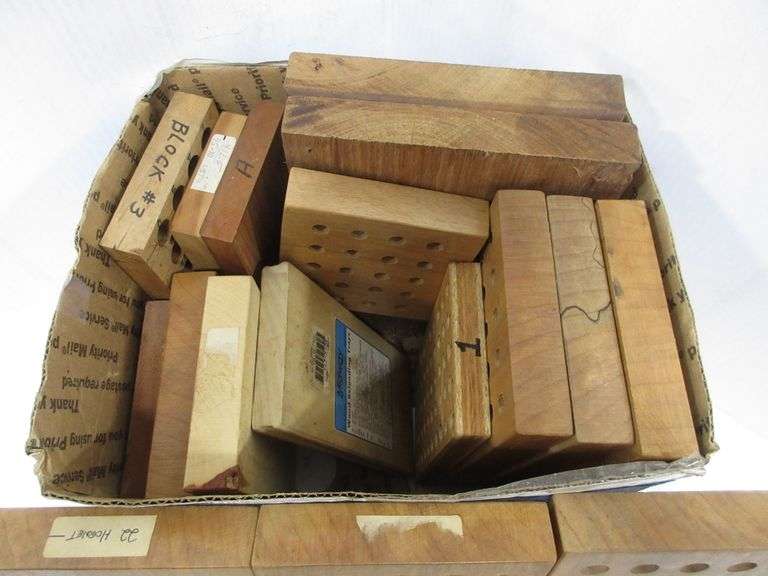 (19) Wooden Blocks for Reloading, and (3) Blanks - Albrecht Auction Service
