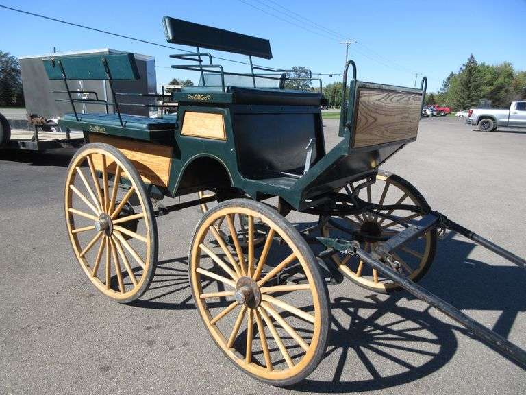 Robert and Fils Six Passenger Wagonette with Brake - Albrecht Auction ...