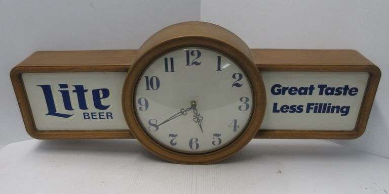 Miller Lite Beer Clock - Albrecht Auction Service