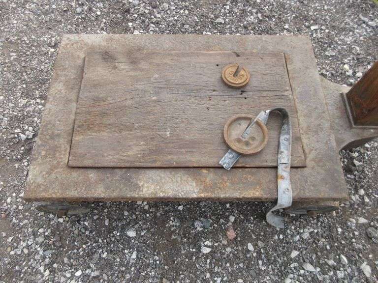 Antique Farm Scale and Weights - Albrecht Auction Service