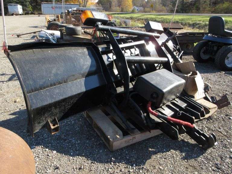 Blizzard 760LT Snow Plow, Came Off a 2010 Ford Super Duty, Includes ...